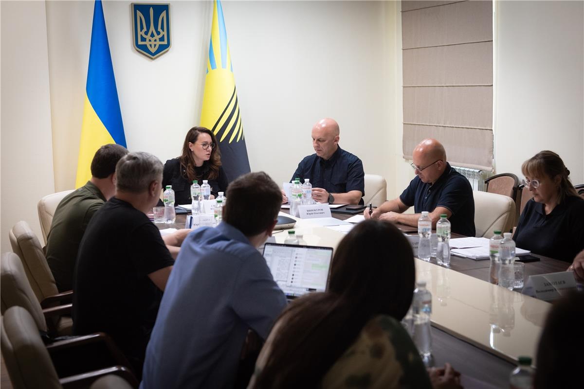 Уряд виділив кошти на відновлення в прифронтових регіонах доріг важливих для потреб оборони та